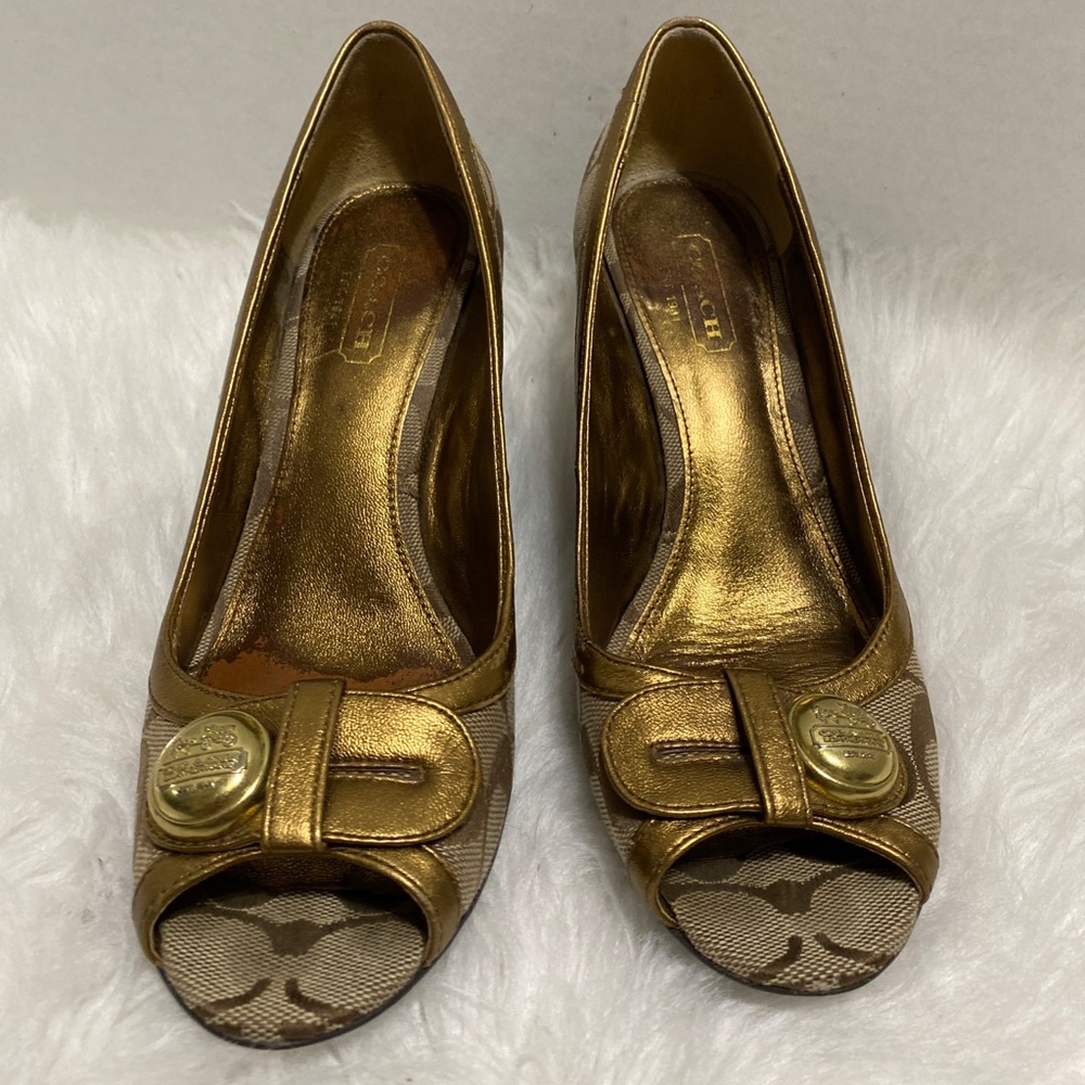 Coach Khaki Bronze Tate Signature Peep Toe Button - Gem